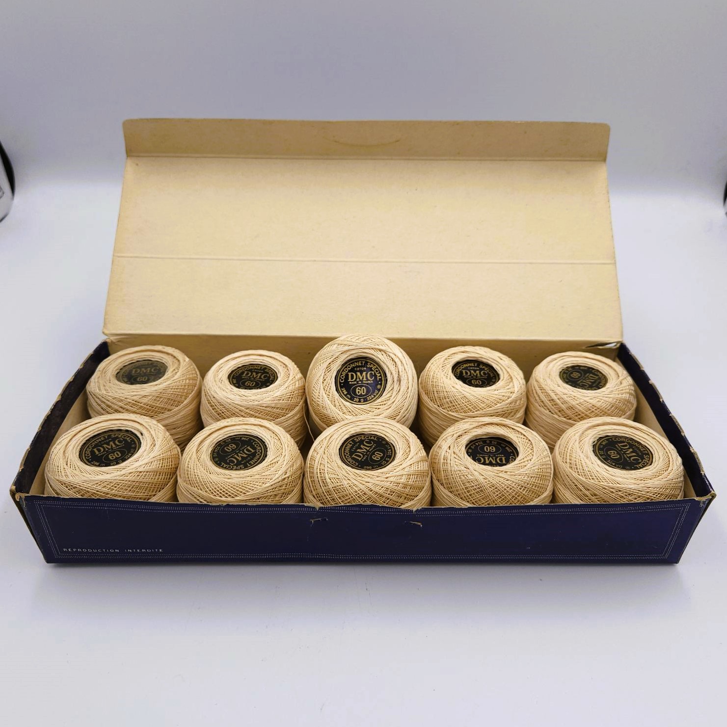 DMC Art 151 CORDONNET No60 ΜΠΕΖ ΣΕΤ 10 ΚΟΥΒΑΡΑΚΙΑ - Χρυσοχέρες